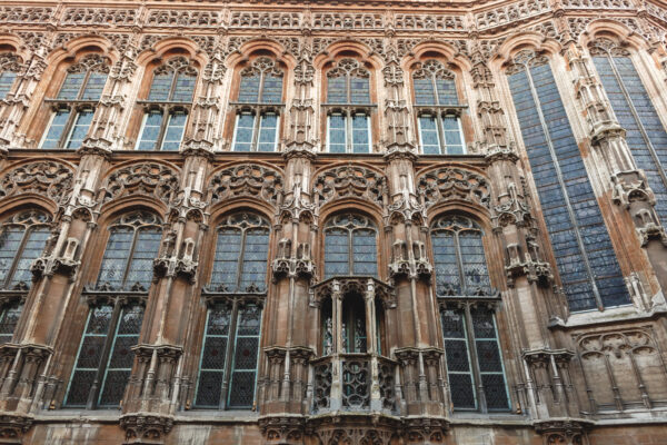 A Brief History Of Glass Windows | Jacob’s Ladder Window Cleaning